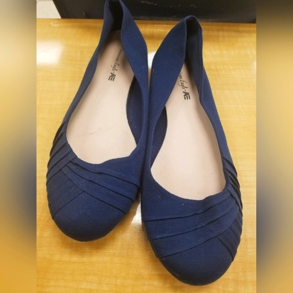 American Eagle Outfitters | Shoes | American Eagle Flats Size 2 Blue ...